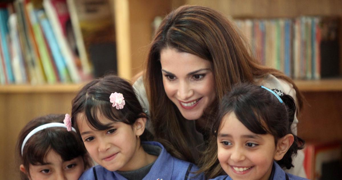 Queen Rania Inspects JEI Projects During a Visit to Princess Rahma Bint ...